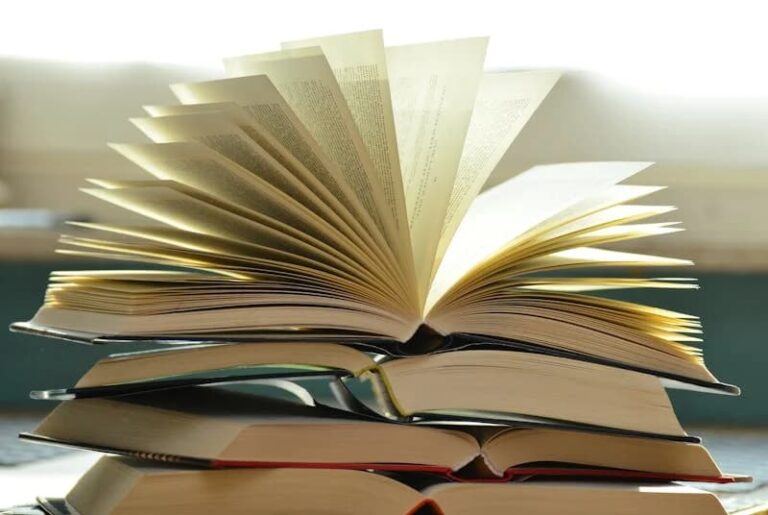 10 Must-Read Books by Muslim Authors - Mid-Taw Fikha